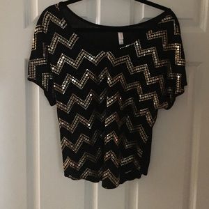 Tops | Bling Tasteful Black Gold Top Nwot | Poshmark
